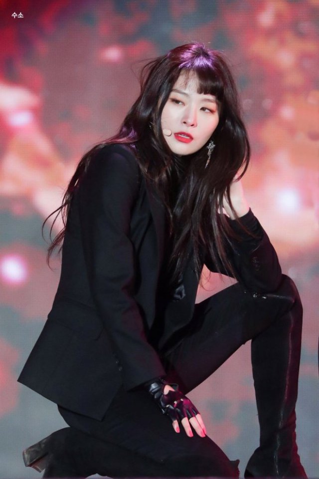 Seulgi nổi bật trong Red Velvet nhờ vào tài năng vũ đạo và giọng hát ...